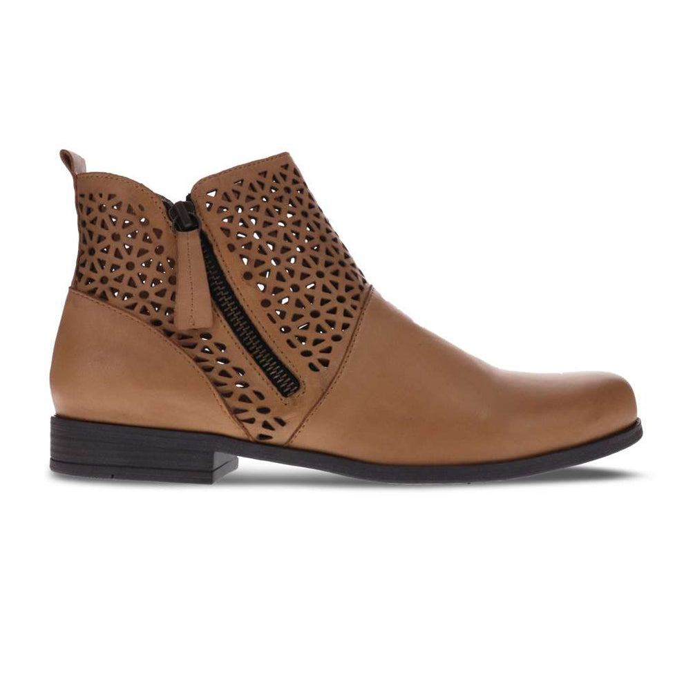 B Logan Boot - Tan – Naturalizer